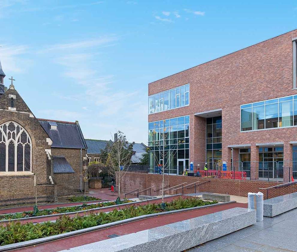Springfield University Hospital Redevelopment London - Sir Robert McAlpine