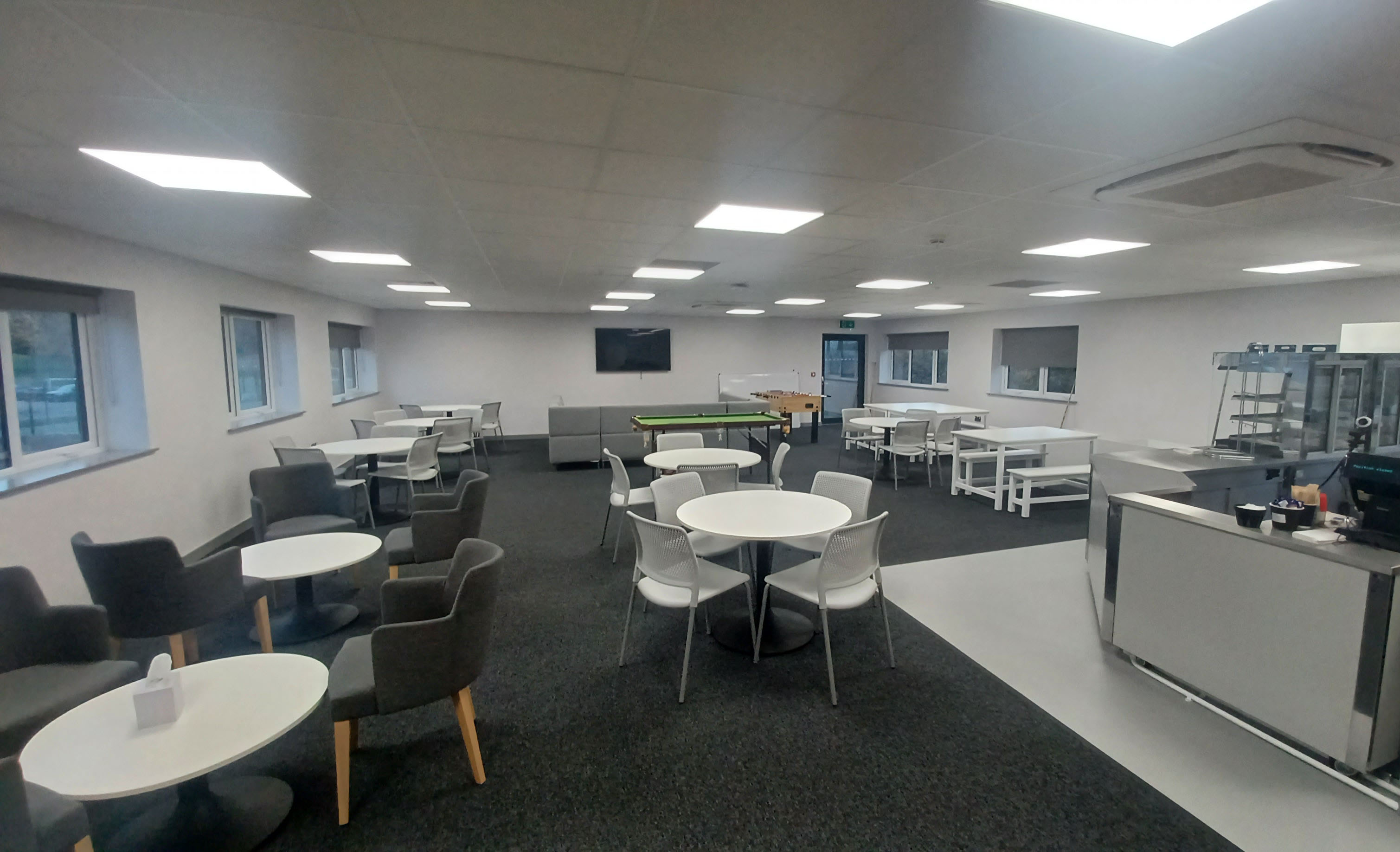 Kingsmeadow Community School completion - Sir Robert McAlpine