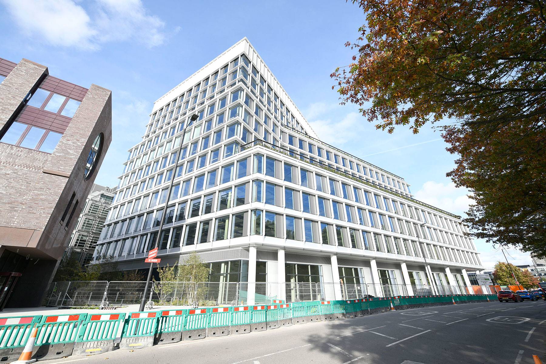 Gateway Central achieves practical completion - Sir Robert McAlpine