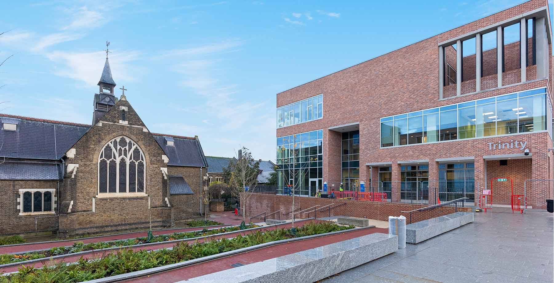 Trinity building opens at Springfield Hospital - Sir Robert McAlpine
